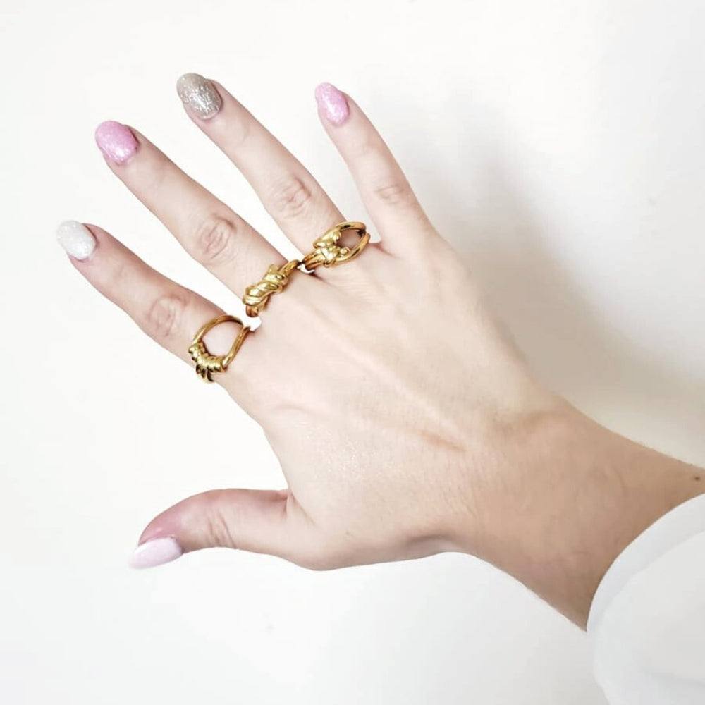 Hello Luxy- Water Resistant, Tarnish Free, Timeless, High- End Jewelry
